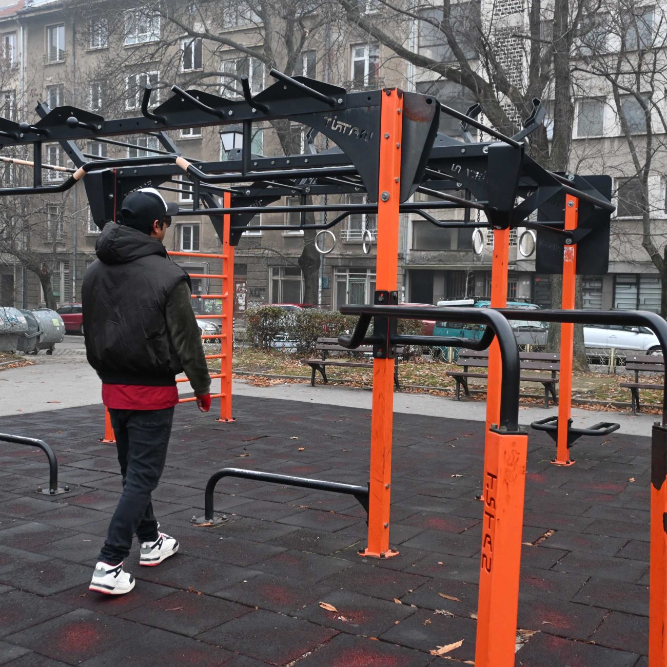 22 Best Calisthenics Workouts at Home (No Equipment Needed ...